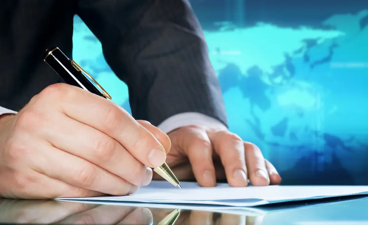 Rédiger un contrat commercial international : 6 éléments clés